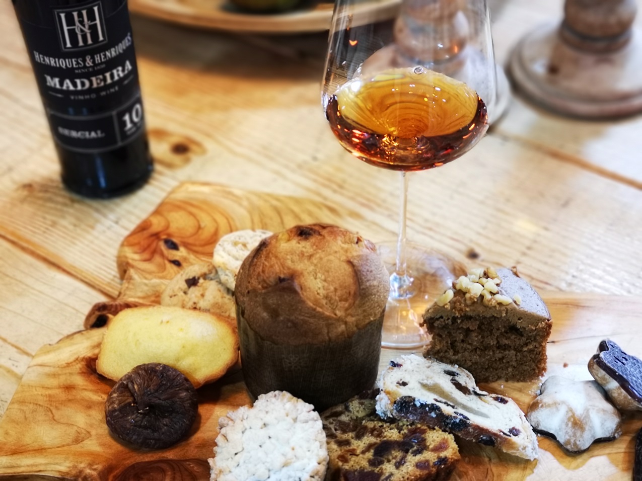 Henriques & Henriques, Sercial 10 Year Old Madeira | Jancis Robinson